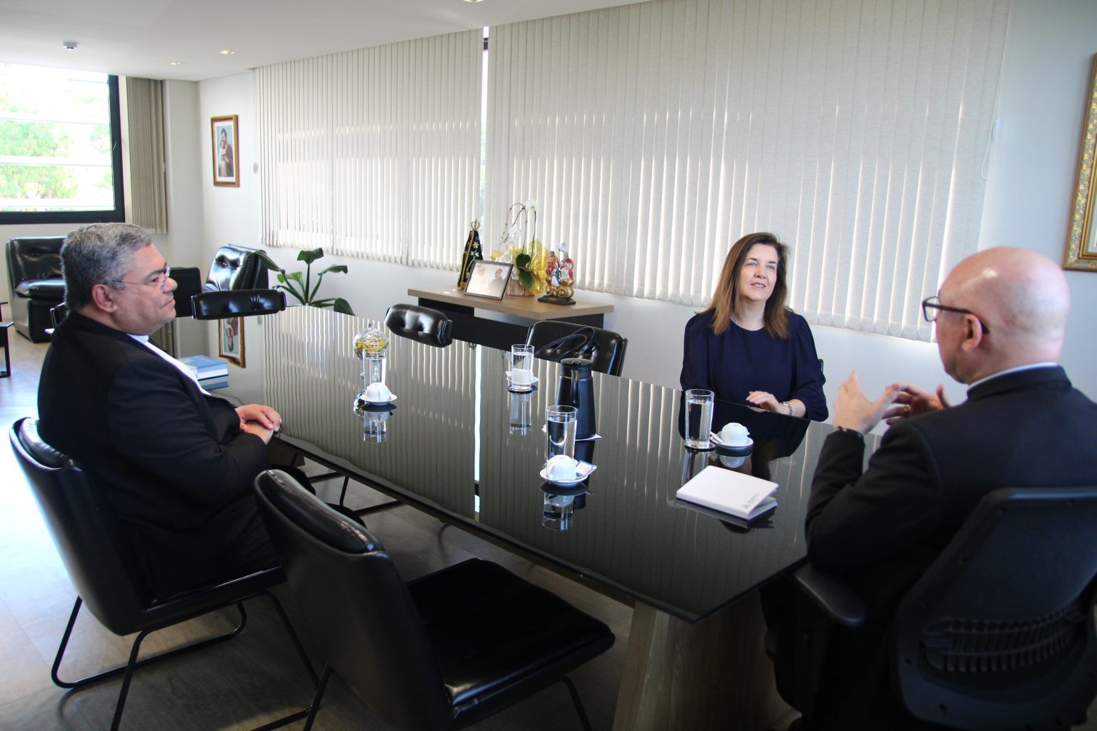 Ministra do STJ, Daniela Teixeira, é recebida em visita de cortesia ...